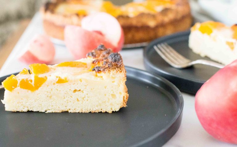 Peach Kuchen de Duraznos - Pilar's Chilean Food & Garden