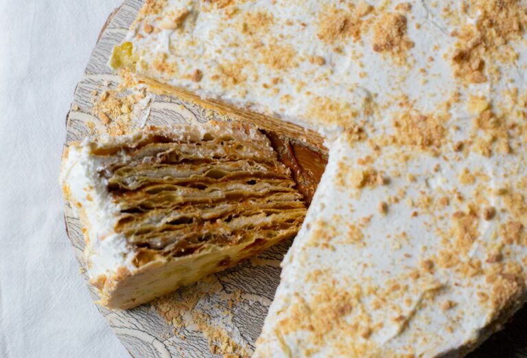 Torta Pompadour Banana Milhojas Cake - Pilar's Chilean Food & Garden