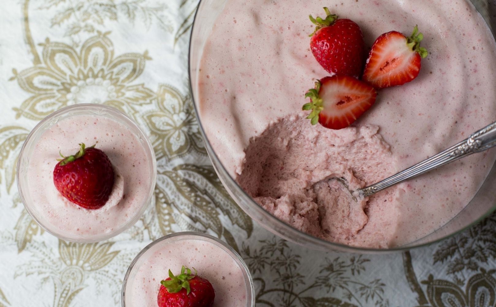 Strawberry Bavarois - Pilar's Chilean Food & Garden