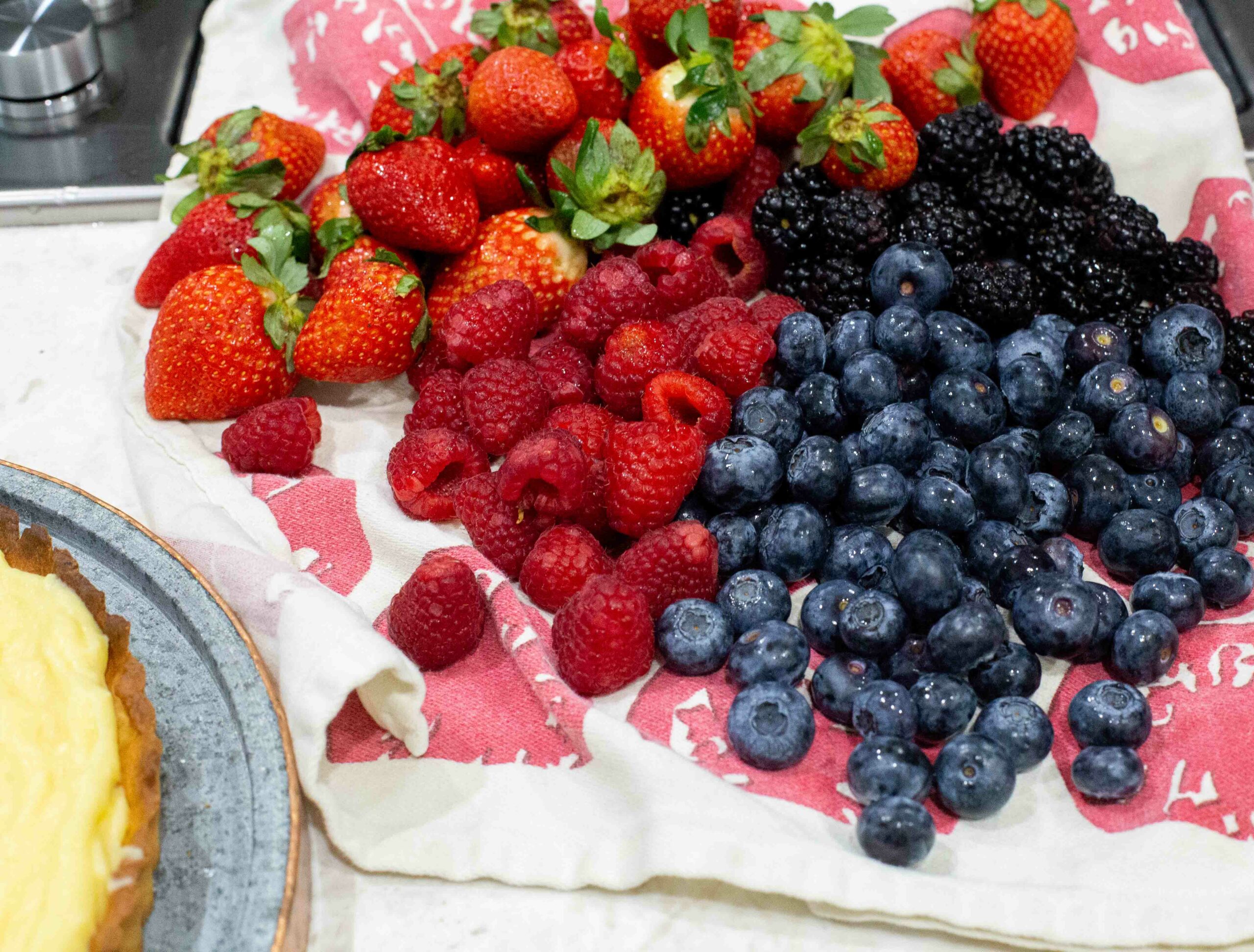 Fruit Tart - Pilar's Chilean Food & Garden